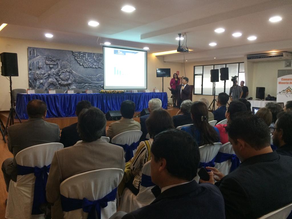 Participación en Foro organizado por la Asociación de Cámaras de la ...